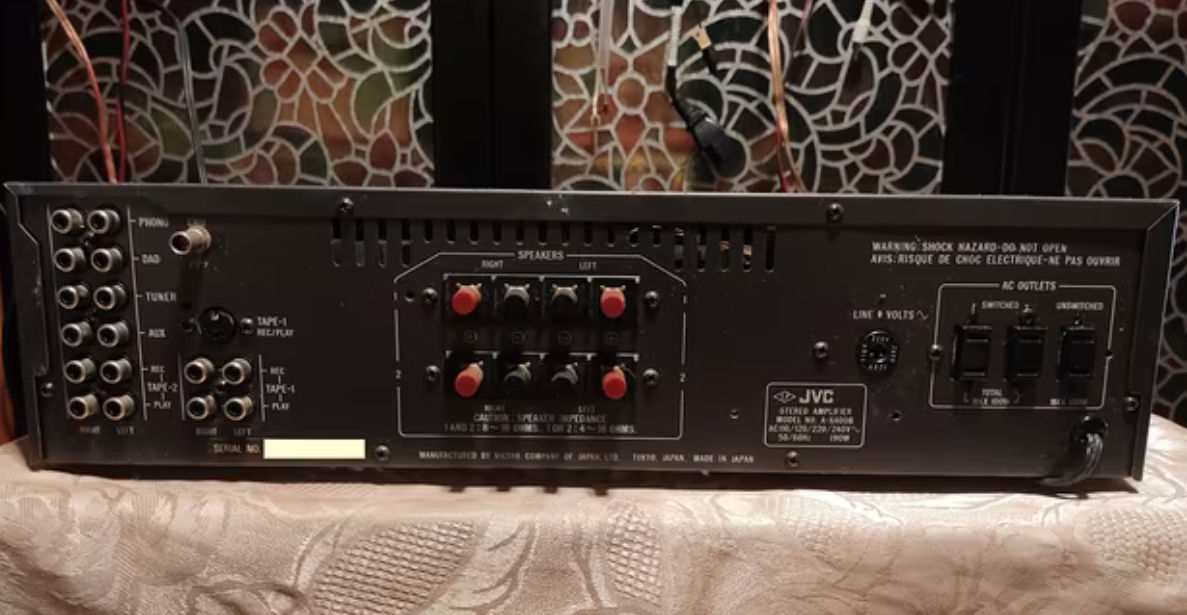 усилитель JVC A-X400