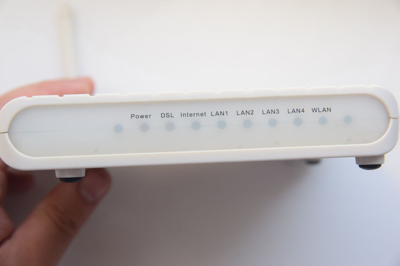 Modem ADSL ZTE ZXV10 w300/ WiFi ( Moldtelecom )