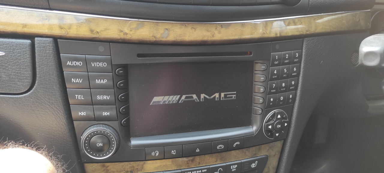 Mercedes w211 command