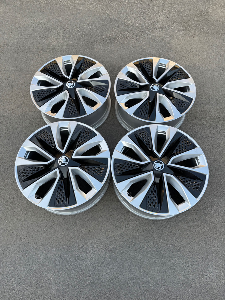 Discuri originale Skoda 5x112 r18 7J R18 ET45