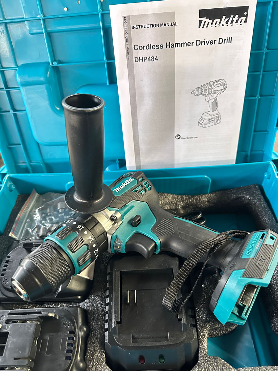 Набор дрель-шуруповерт Макита DHP484 бесщеточный