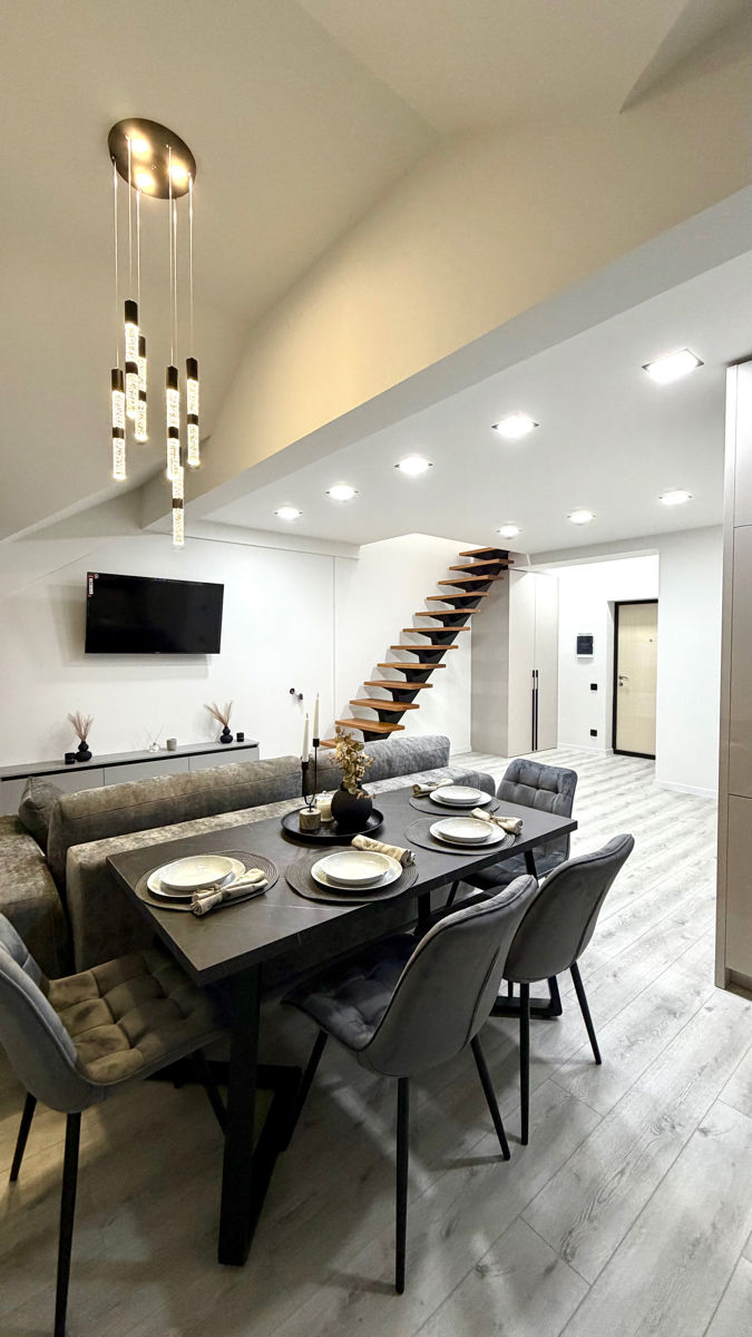 Apartament cu 3 camere, Centru, Ialoveni, Ialoveni