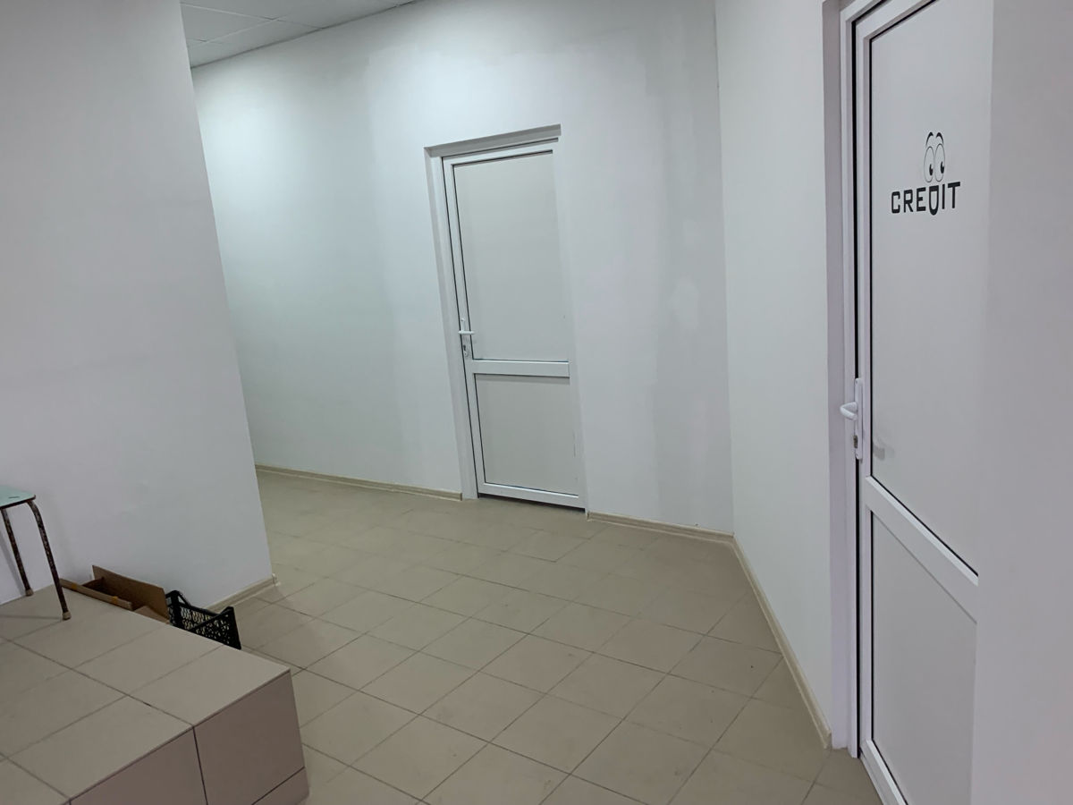 Vând afacere profitabilă – imobil comercial cu spații în chirie