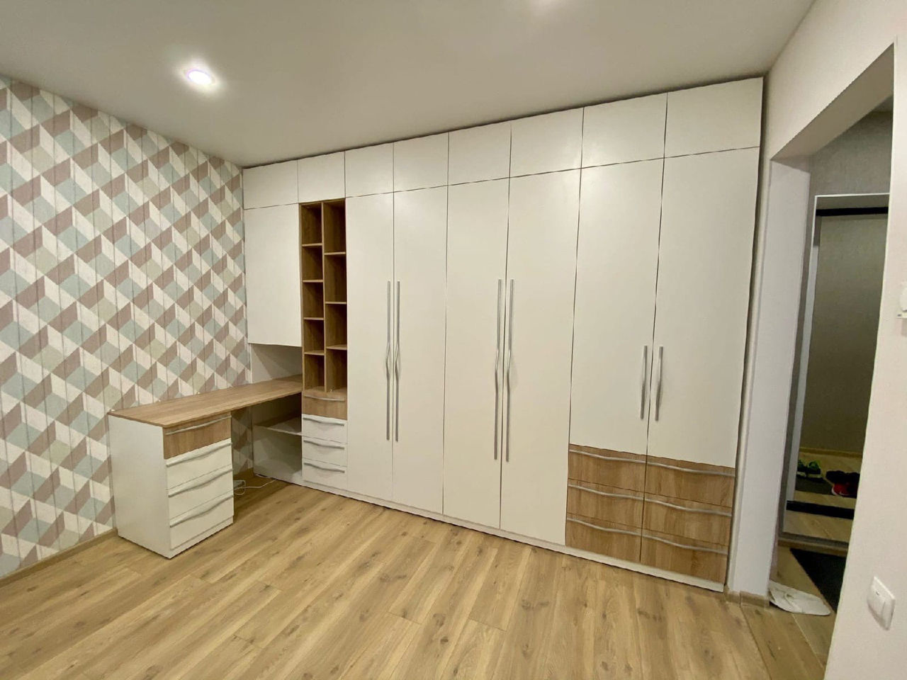 Dulapuri de calitate înaltă!