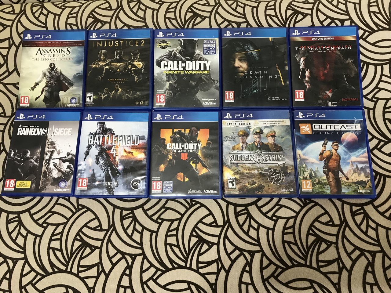 Playstation 4 si Ps 4 PRO jocuri + schimb