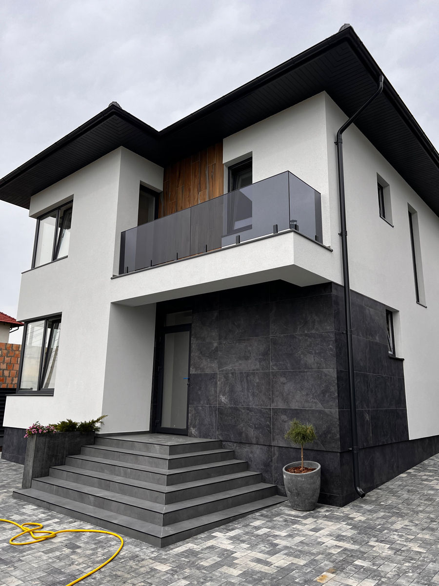 Casa modernă , 170 mp, 5 ari