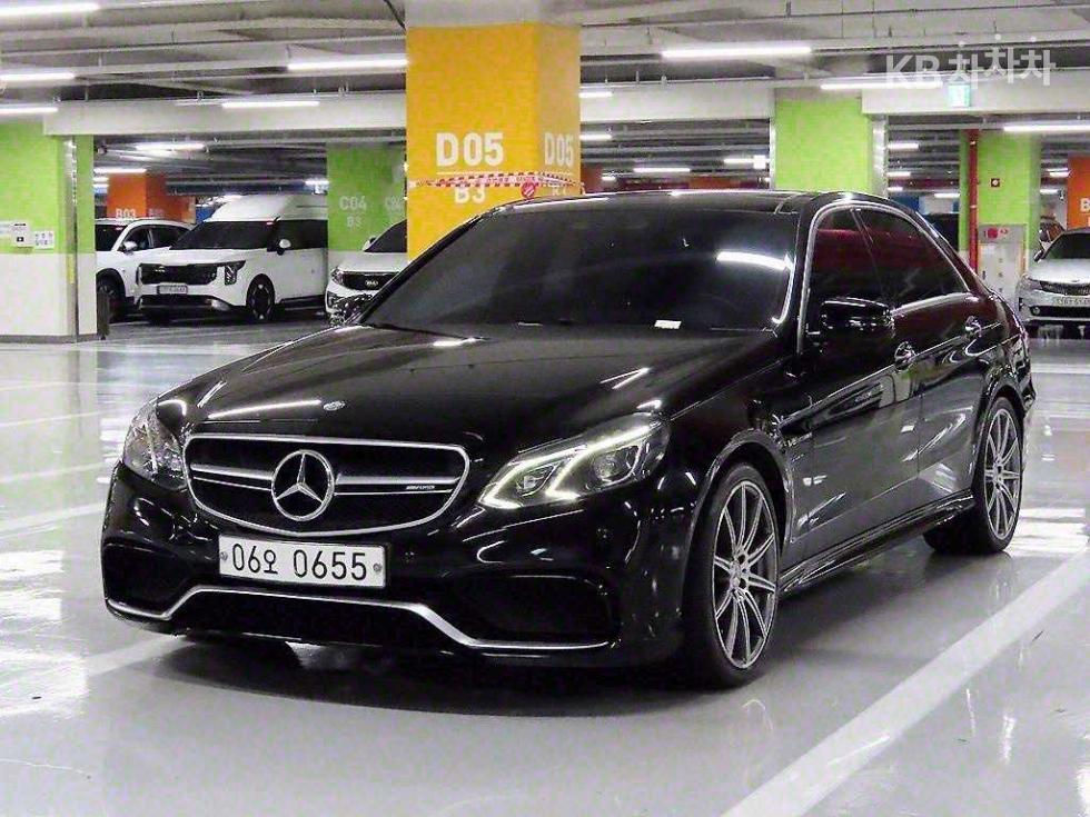 Mercedes E-Class AMG 2016 г. с пробегом 117465 км, Бензин, 43464