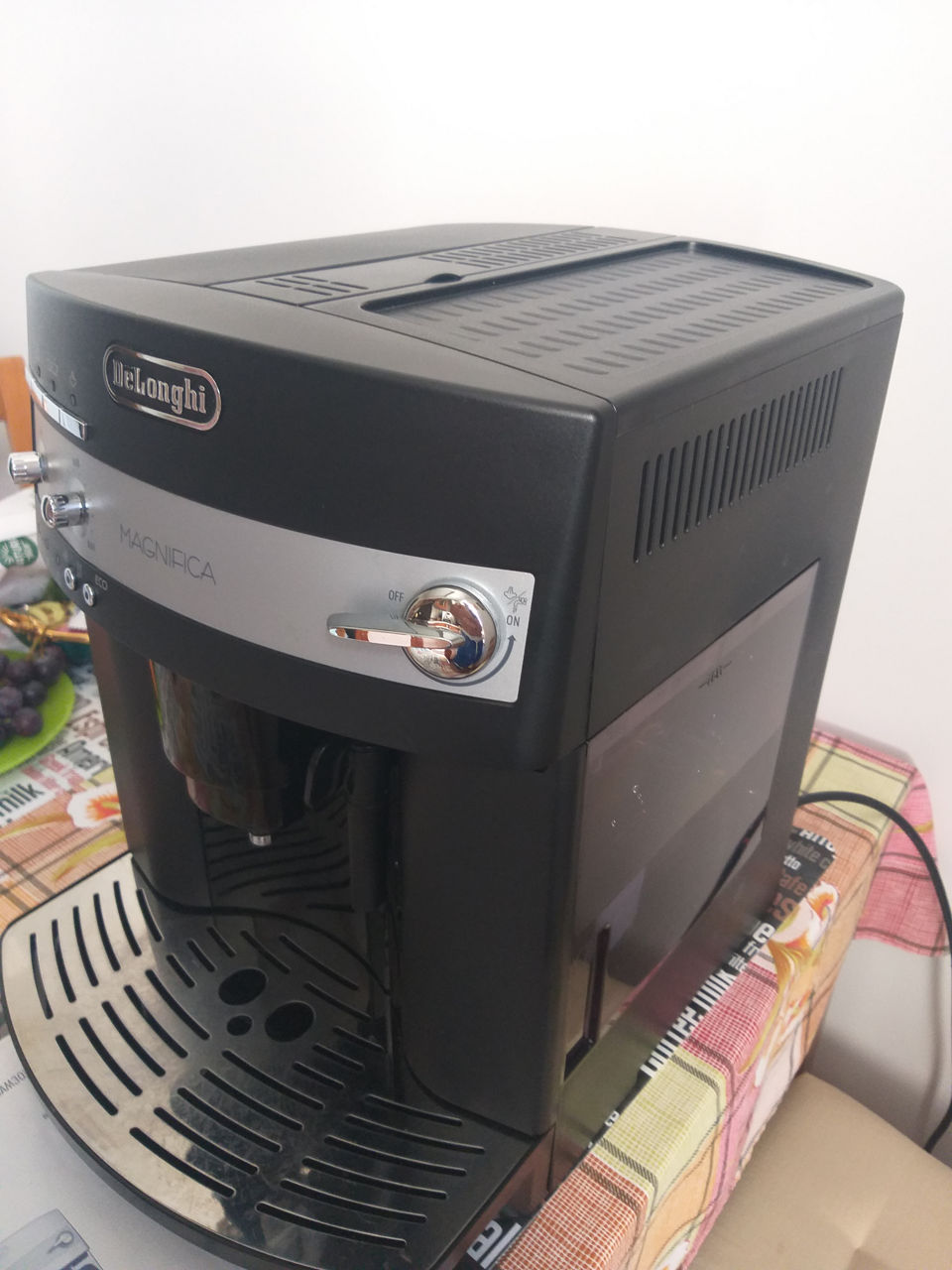Aparat de cafea Delonghi Magnifica Esam 3200