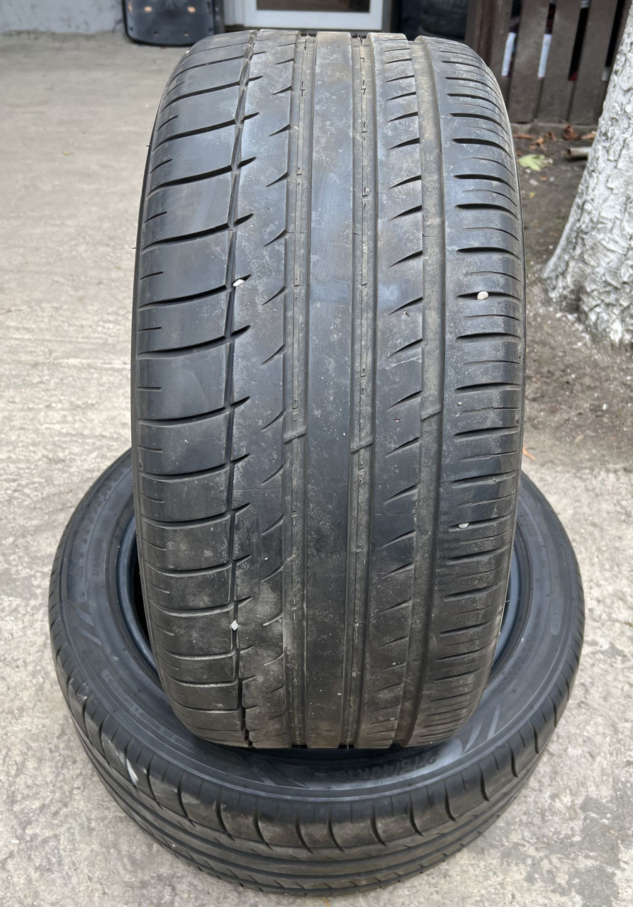 Продам 2 б.у ската 275/40 R19 Triangle Sportex