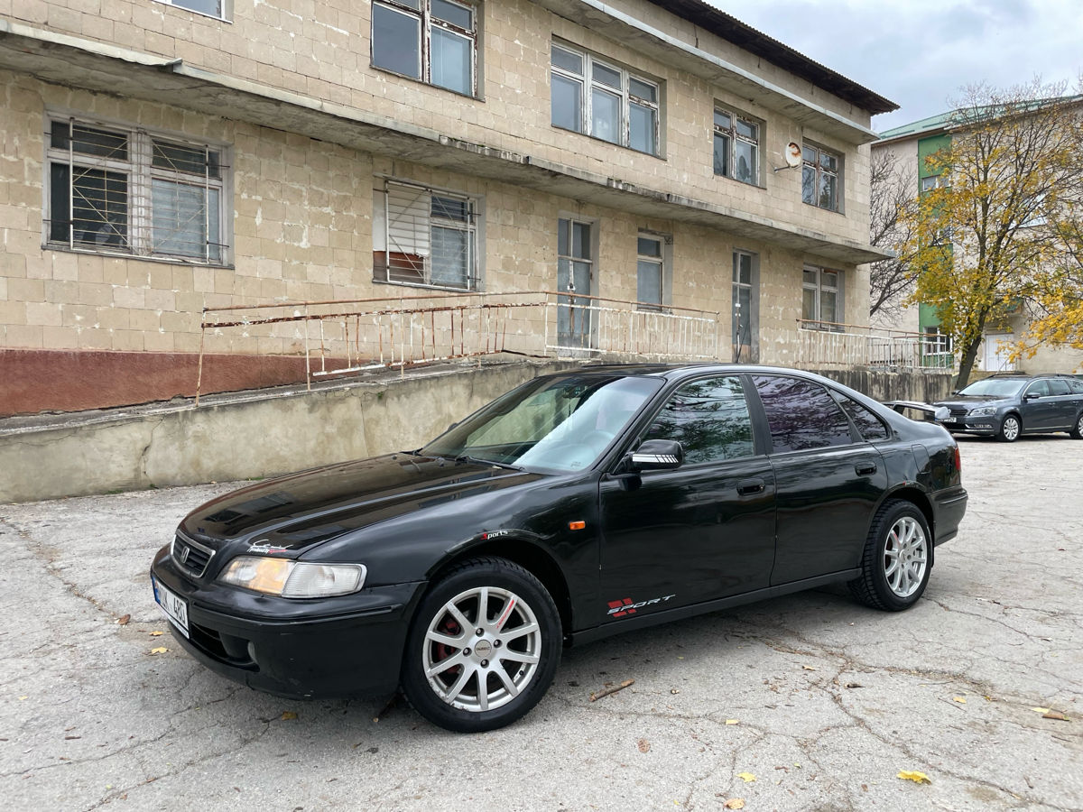 Honda Accord an. 1997 cu rulaj 300000 km, Benzină, 2350