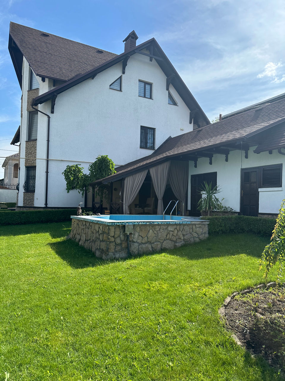 se vinde casa mun Chisinau sector Riscani com Ciorescu