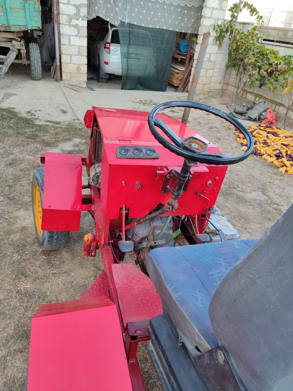 Mini tractoras MTZ. Apaci