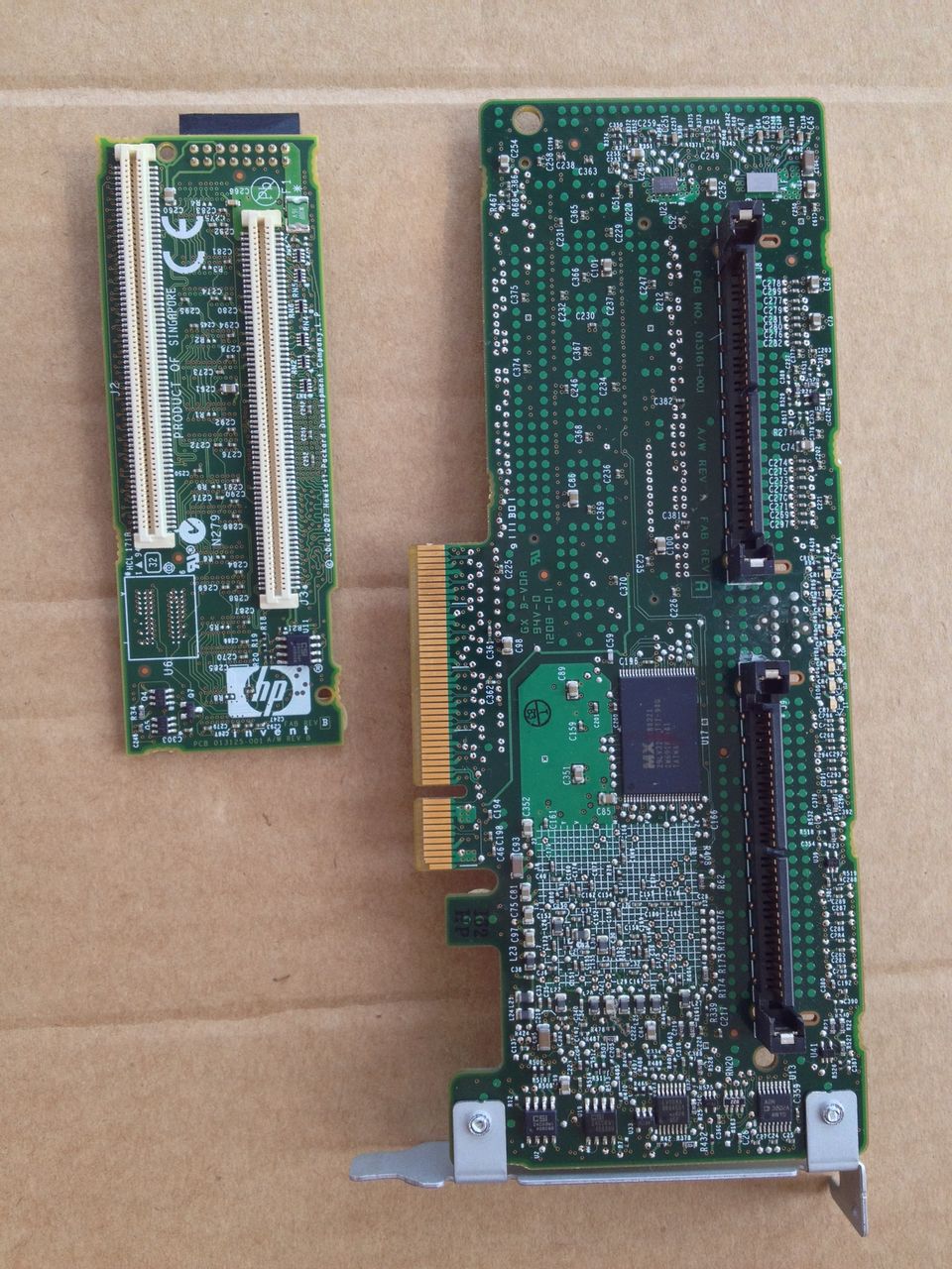 RAID контроллер HP Smart Array P400 (SAS/SATA)