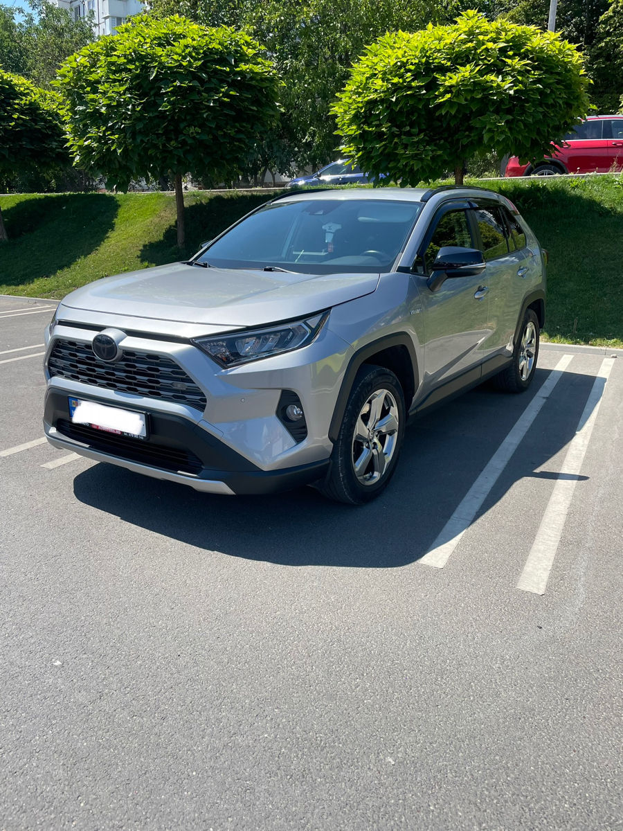 Toyota Rav 4 an. 2019 cu rulaj 157000 km, Hybrid, 26300