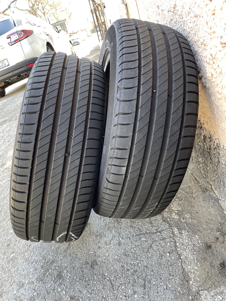 Ca nou! 2 roti Michelin R16 205/55 din 2019