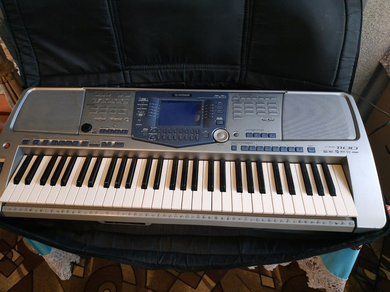 Yamaha PSR 1100