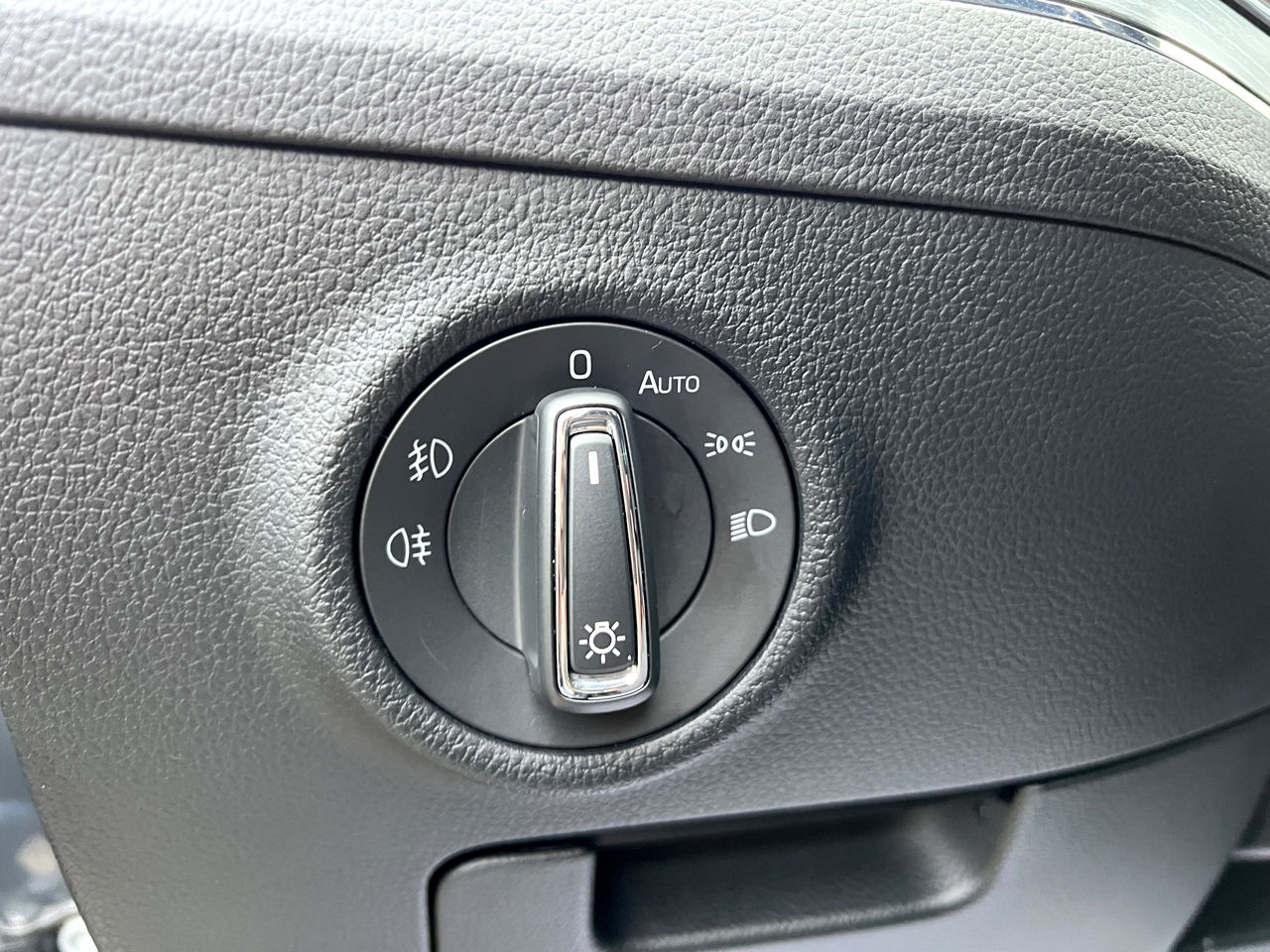 Skoda Superb an. 2020 cu rulaj 155000 km, Plug-in Hybrid (benzină), 19999