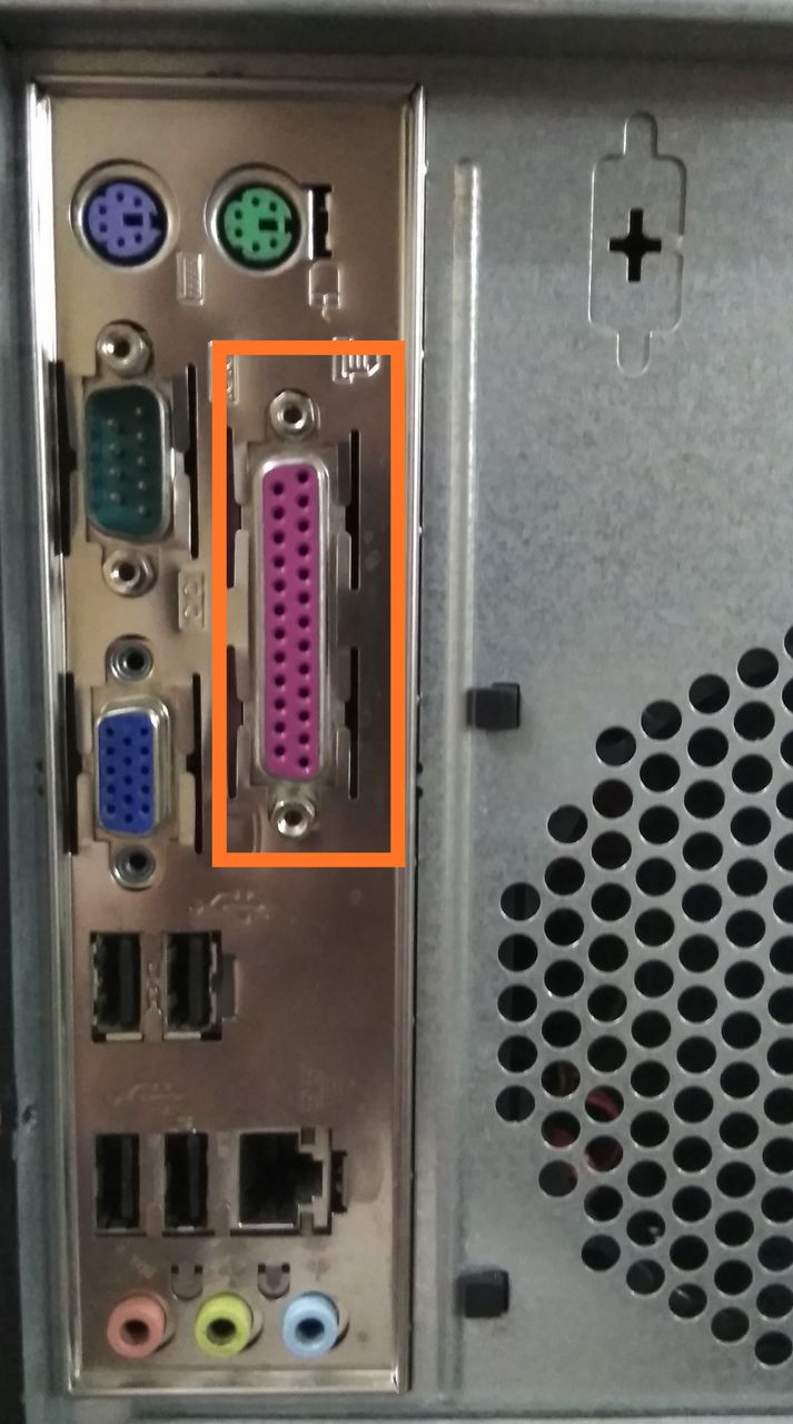 LPT (Line Printer Terminal) Port Paralel