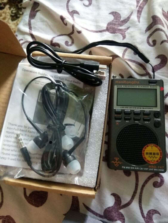 HRD 747- FM, MW, LW. SW, UHF, Avia. SSB