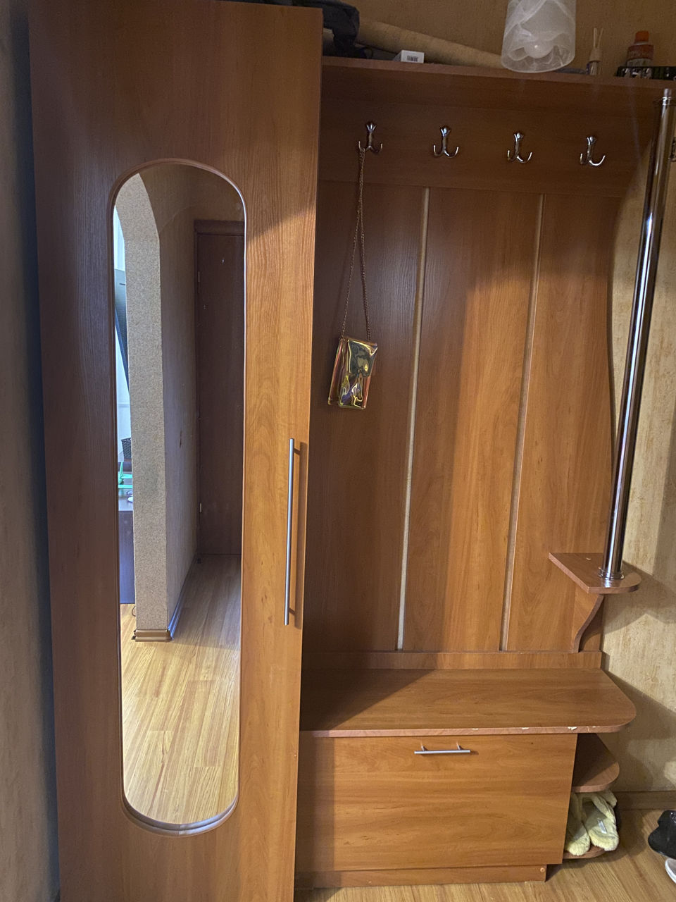 Продам прихожую в хорошем состоянии!