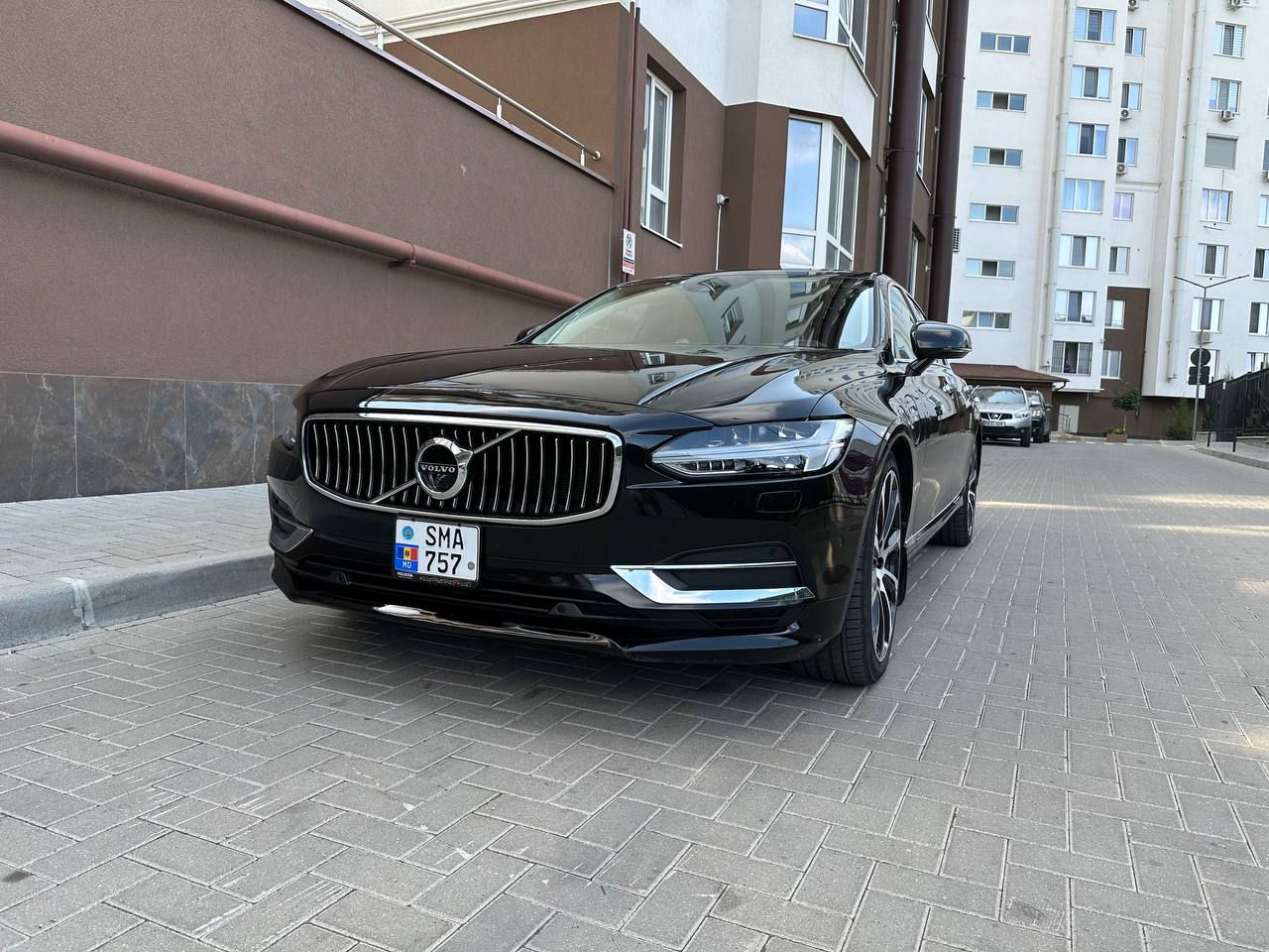 Volvo S90 an. 2017 cu rulaj 68700 km, Plug-in Hybrid (benzină), 24400