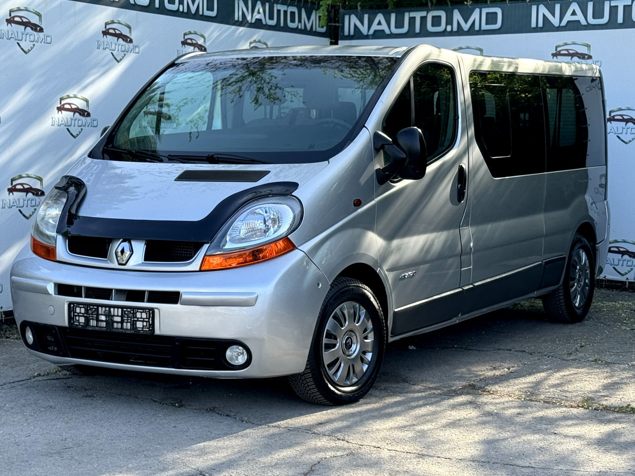 Renault Trafic 9 locuri