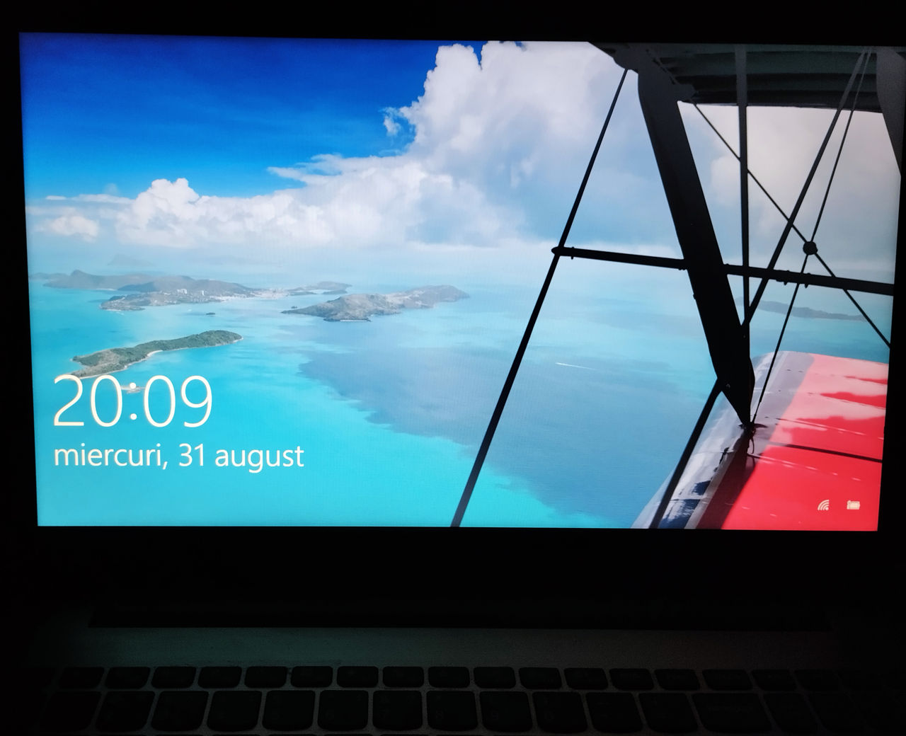 Lenovo ideapad 320/I3-6006U/4GB ram/ NVIDIA GeForce 920Mx/ 1Tb HDD