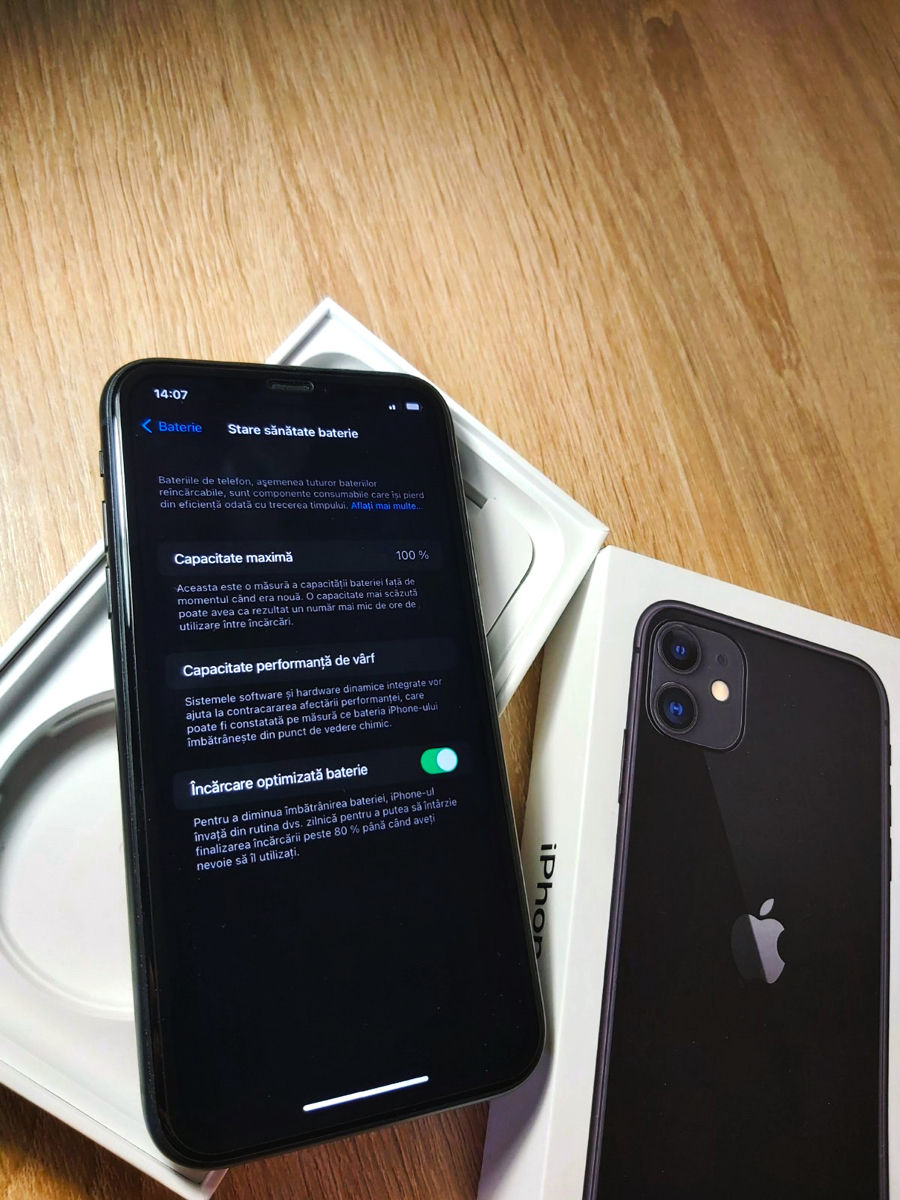 iPhone 11 Black 128 Gb