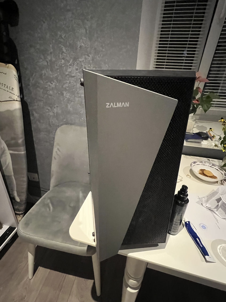 Продам свежий компьютер (AMD Rizen 5, 32 RAM, SSD 500, WiFi)