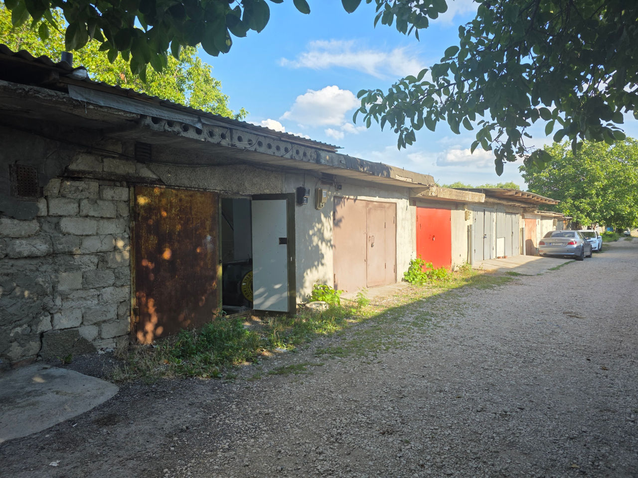 Vând garaj capital cu beci – GSC-15, Bălți