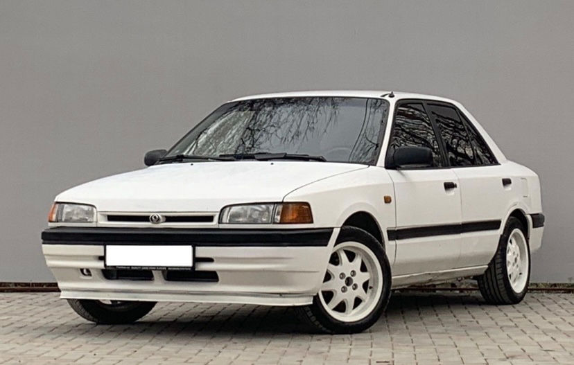 Mazda 323