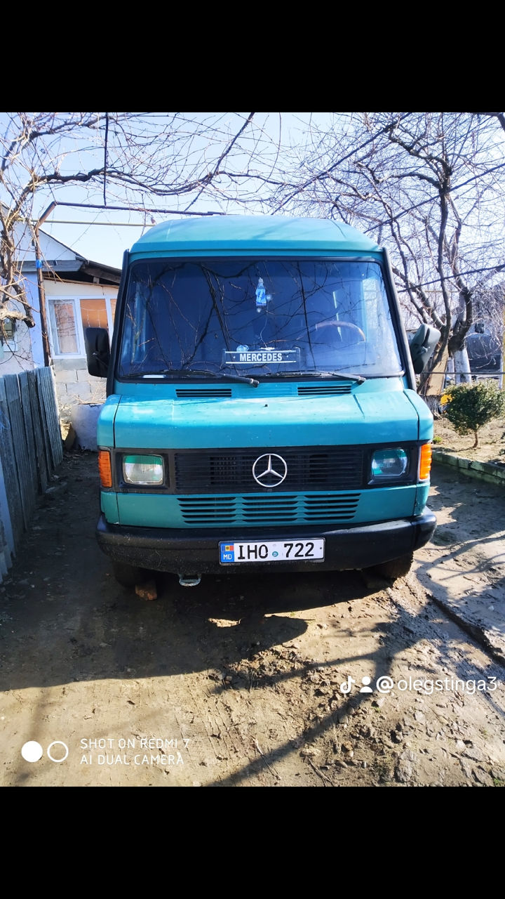 Mercedes 208