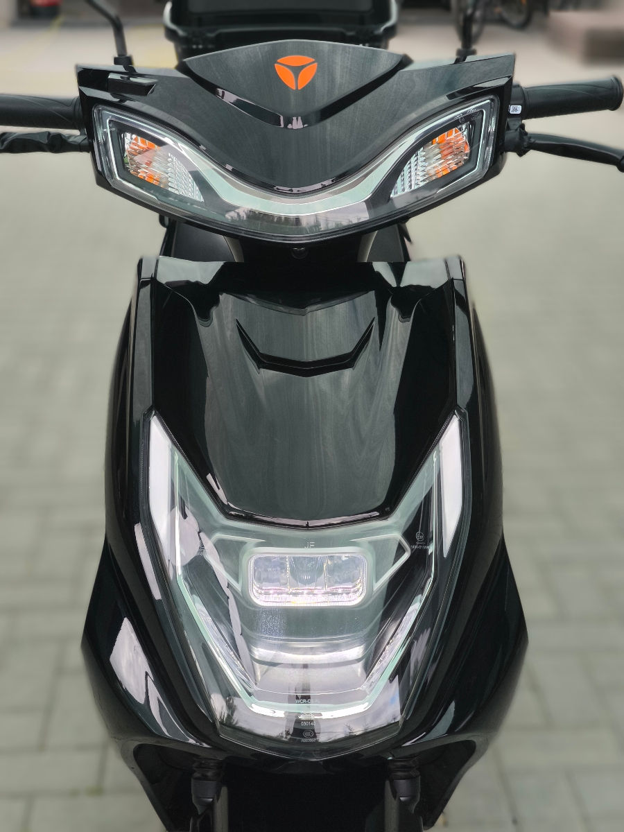 Другая марка Yadea Luna 2025 г. с пробегом 200 км, 11999 MDL