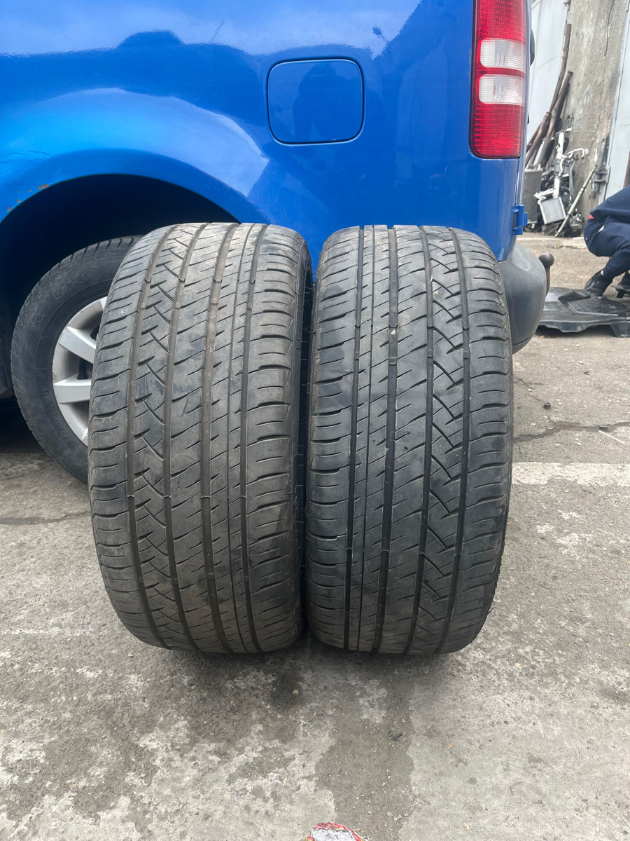245/40 R19