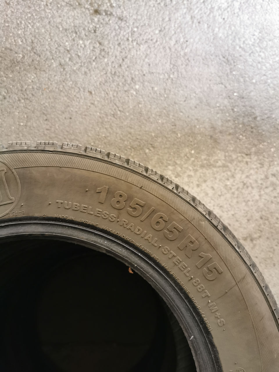 4 anvelope de iarna 90%. 185/65/r15