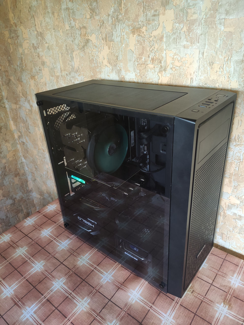 PC intel i5 9600KF, RTX 2060 , 16gb ram