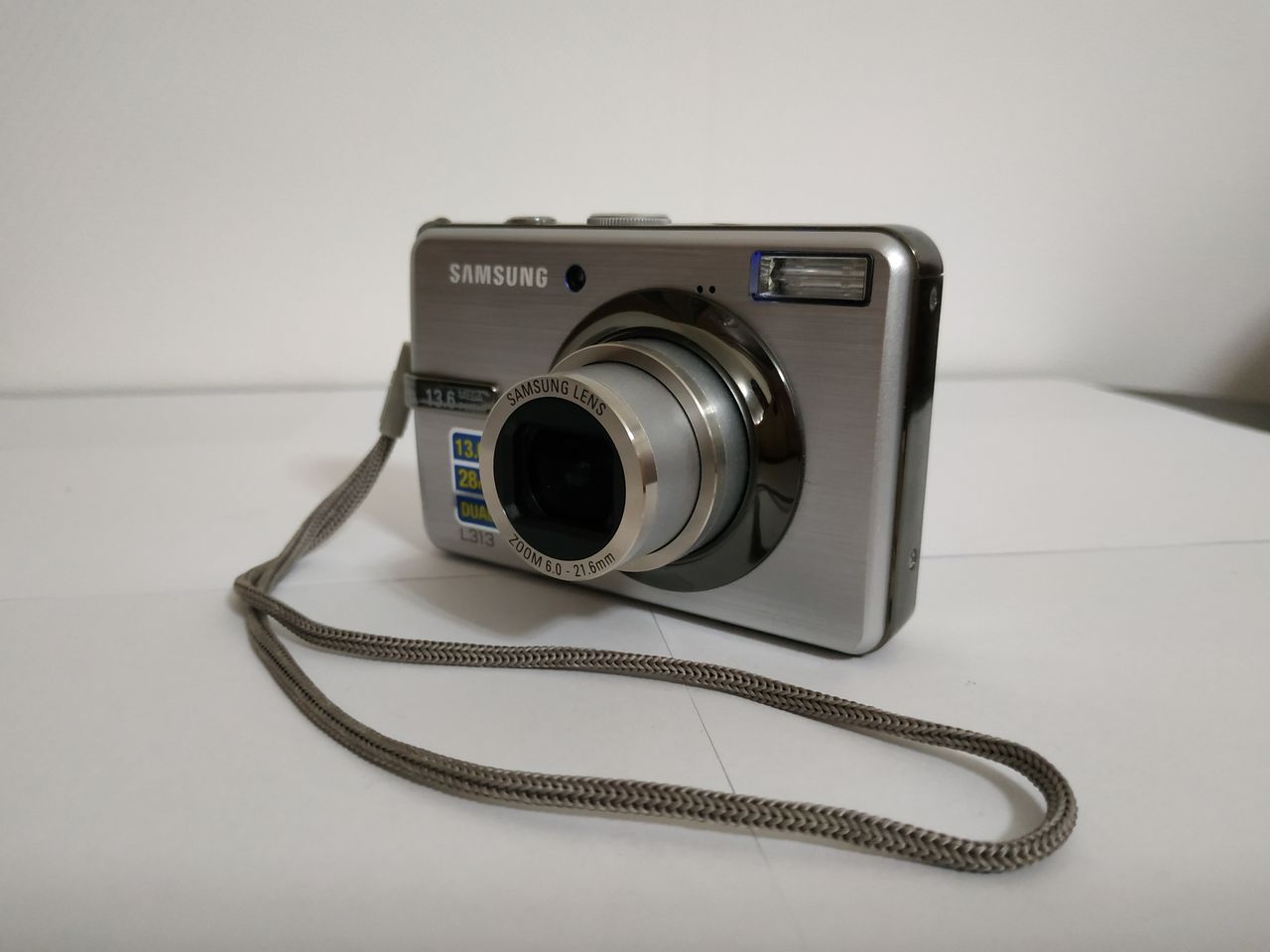 Samsung L313 13.0MP