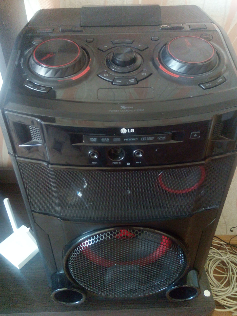 Boxa LG xboom 1000w.