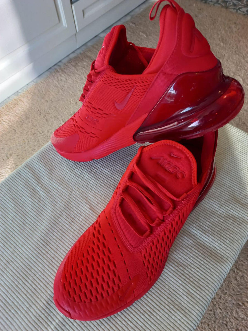 Кроссовки мужские Nike Men's Air Max 270 Red Running Shoes CV7544-600