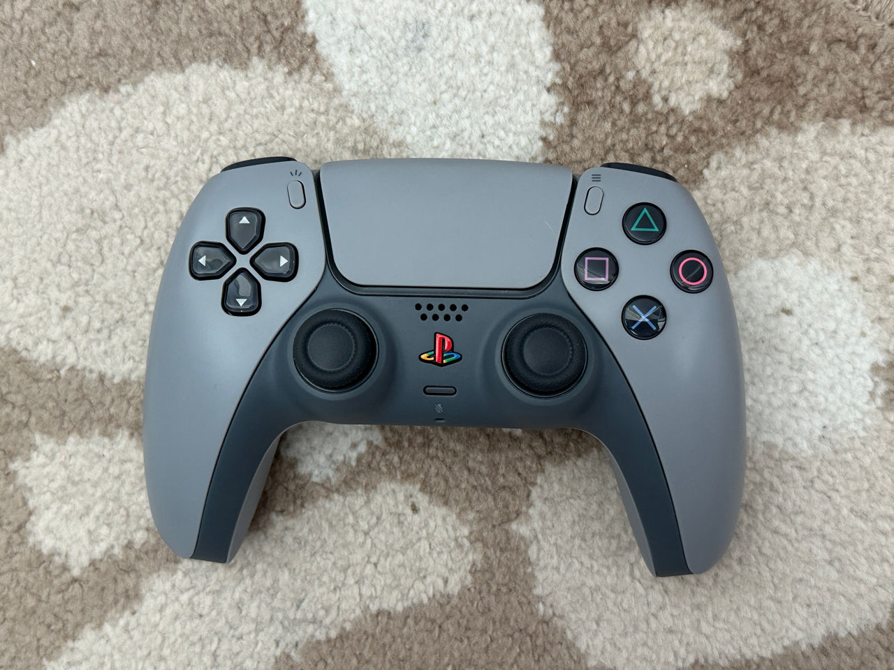 Dualsense 30th Anniversary Edition