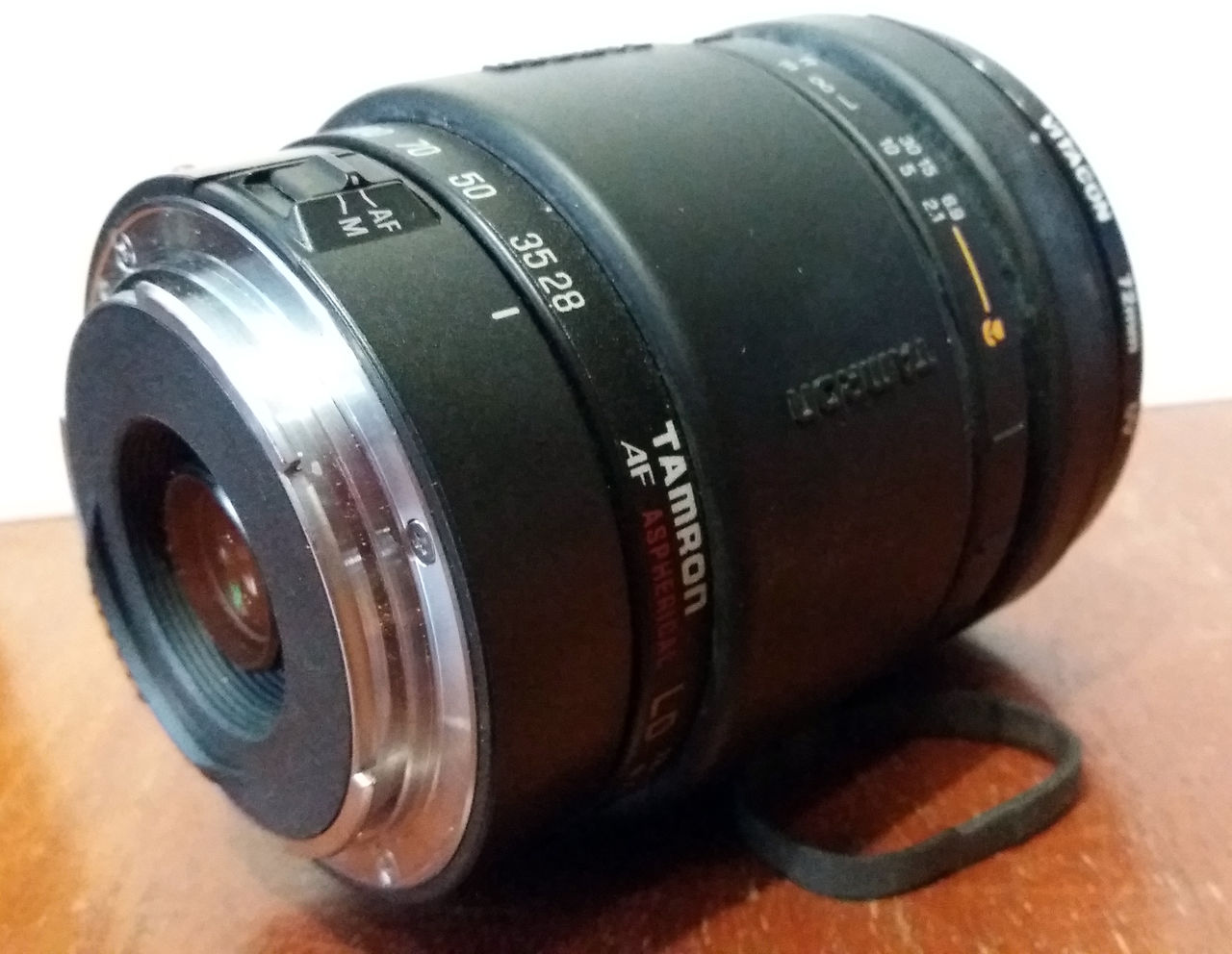 Обьектив для canon-,,tamron,,28-200мм