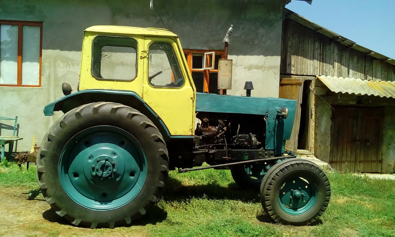 Se Vinde iumz 6 .cu tot cu agregate .actele in regula ,tractorul in stare de lucru