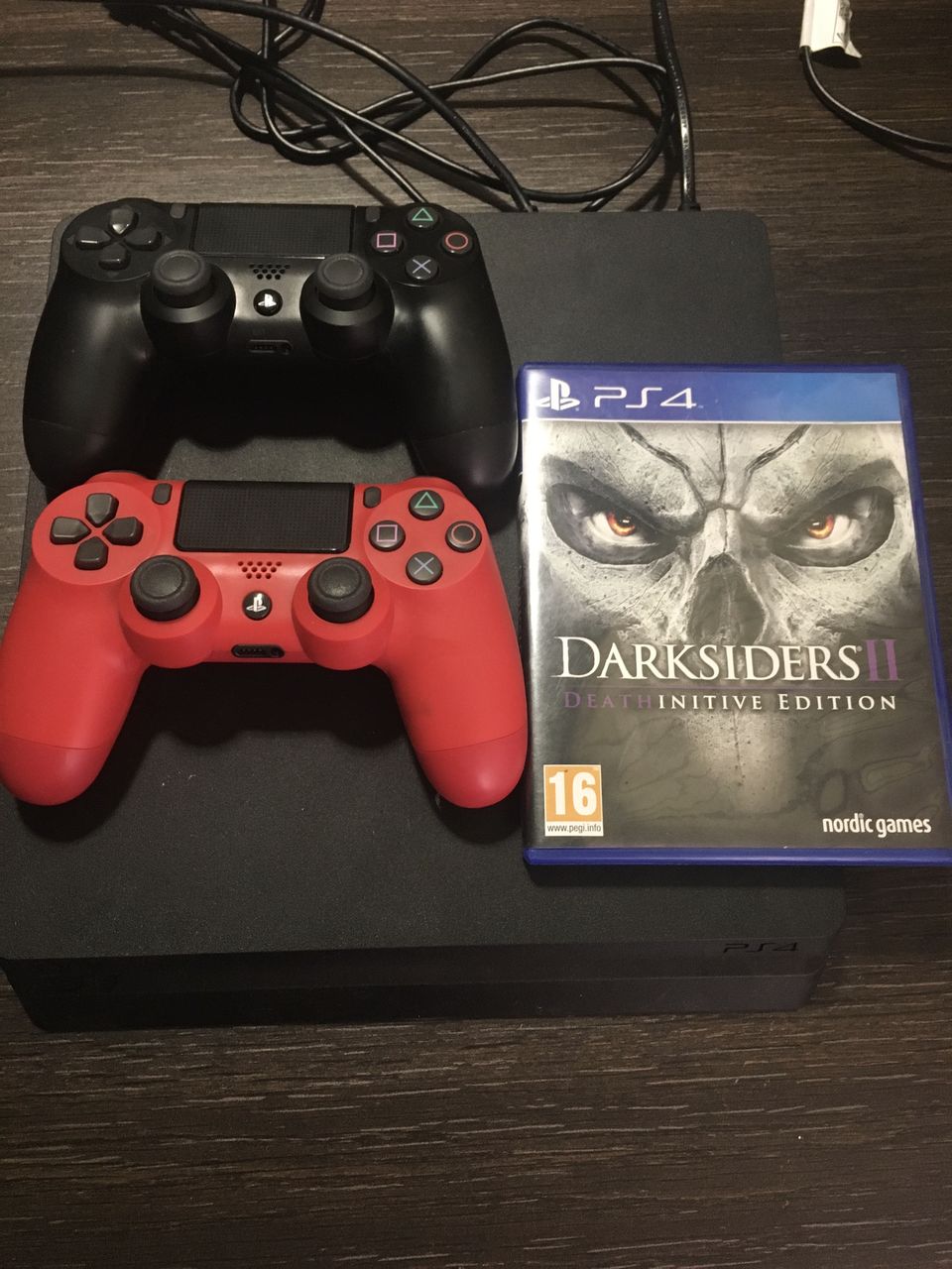 Продам Ps 4 slim