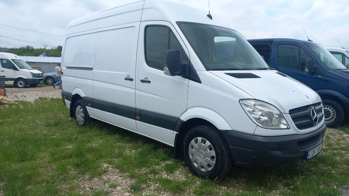 Mercedes Sprinter 216
