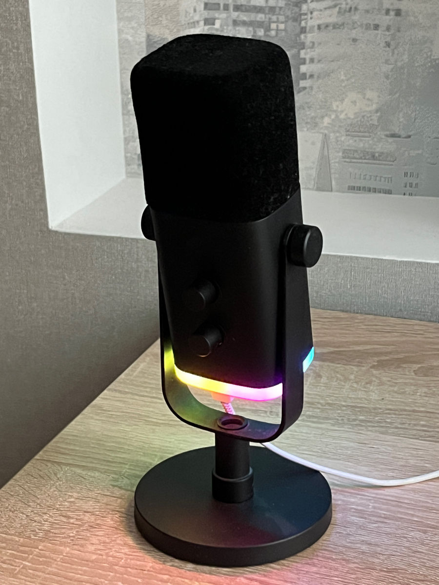 Microfon fifine am8 îl vind deoarece nu-mi mai trebuieste urgent Negociabil