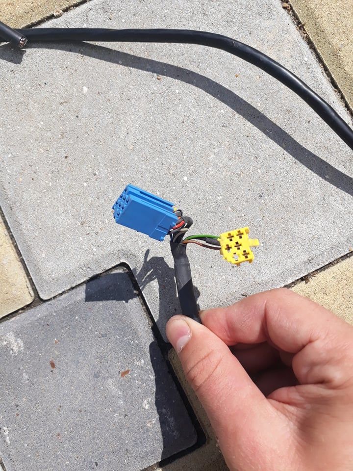 Cabasse Auditorium Tronic CD Changer (6 CD) Megane/Scenic/Clio