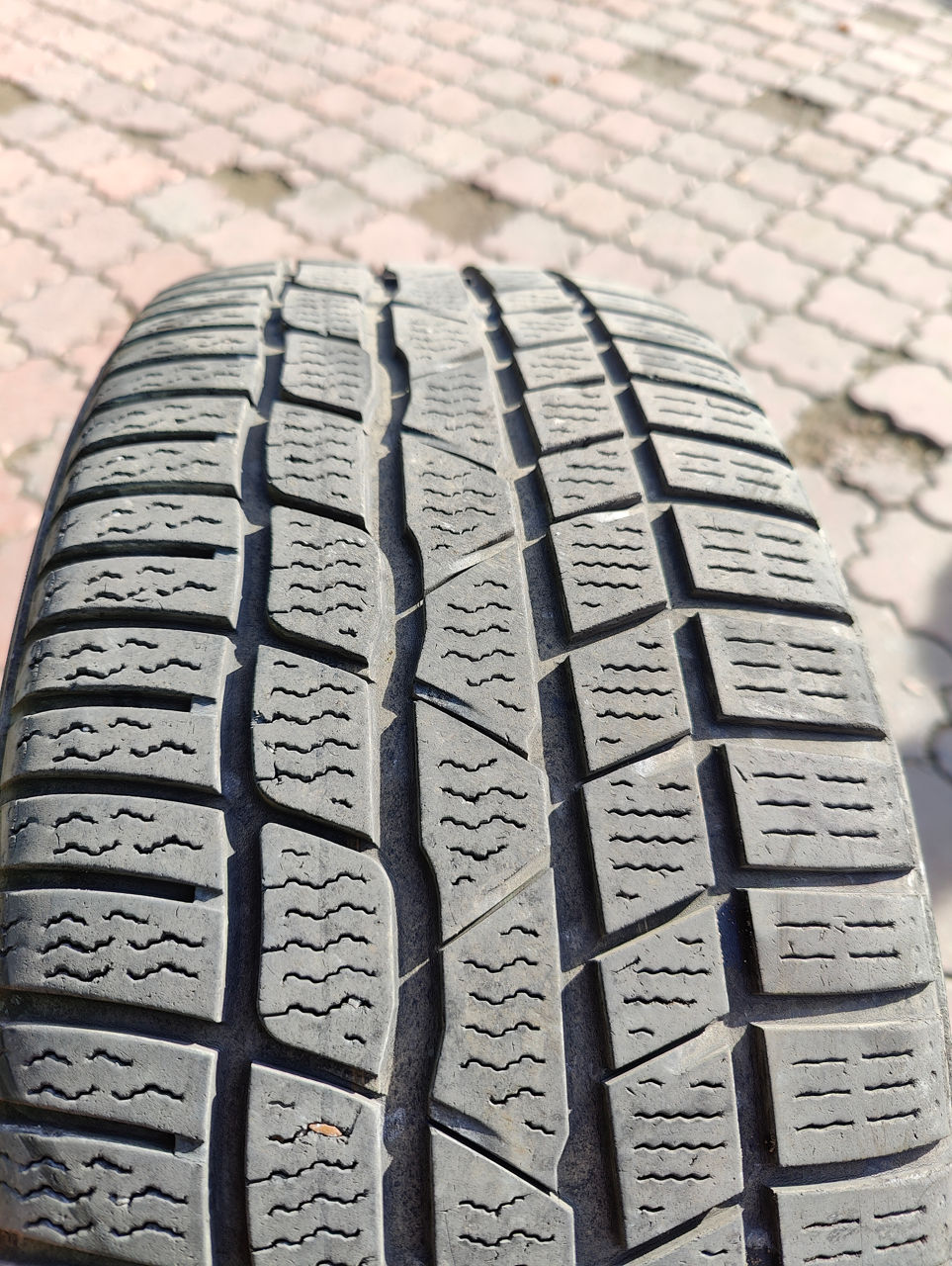 Continental 215/50 R17