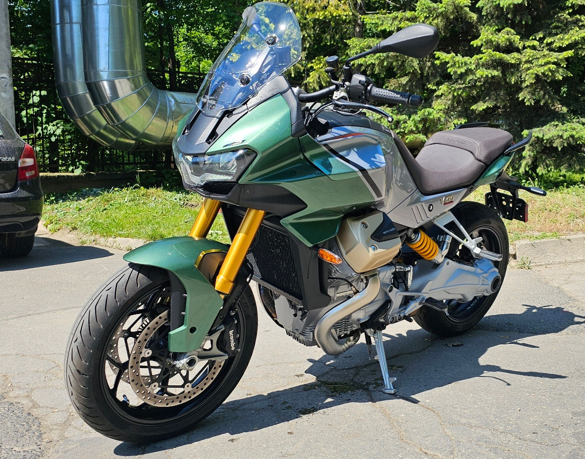 Moto Guzzi V100 Mandello S 2023 г. с пробегом 700 ми, 9199