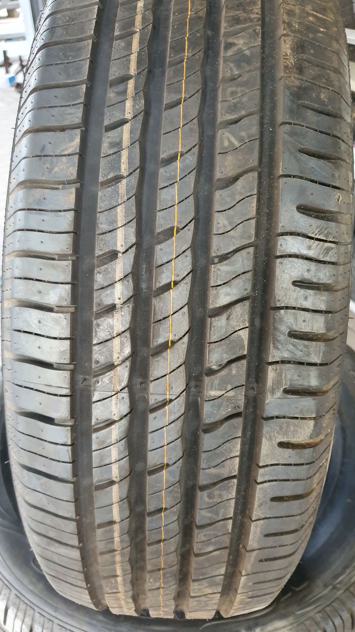 235/60 R18 107V Nexen NFera RU5 - комплект 5000 лей
