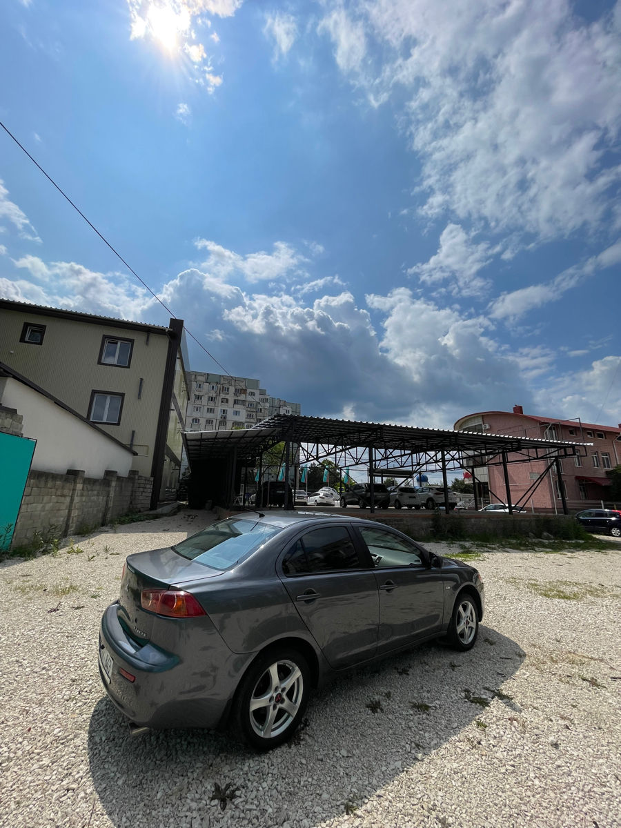Mitsubishi Lancer an. 2008 cu rulaj 190000 km, Benzină, 5650